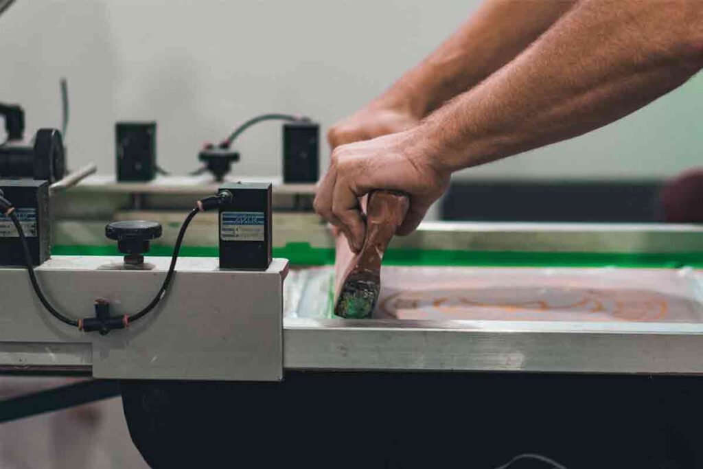 Wat is zeefdruk? Zeefdruk printen uitgelegd - EIGENLABEL